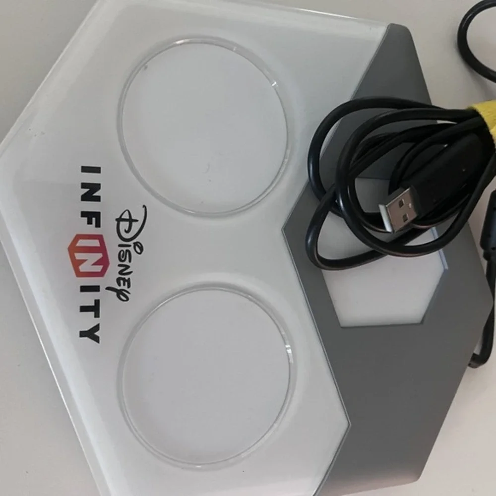 Disney | Video Games & Consoles | Disney Infinity Usb Base Portal Pc ...